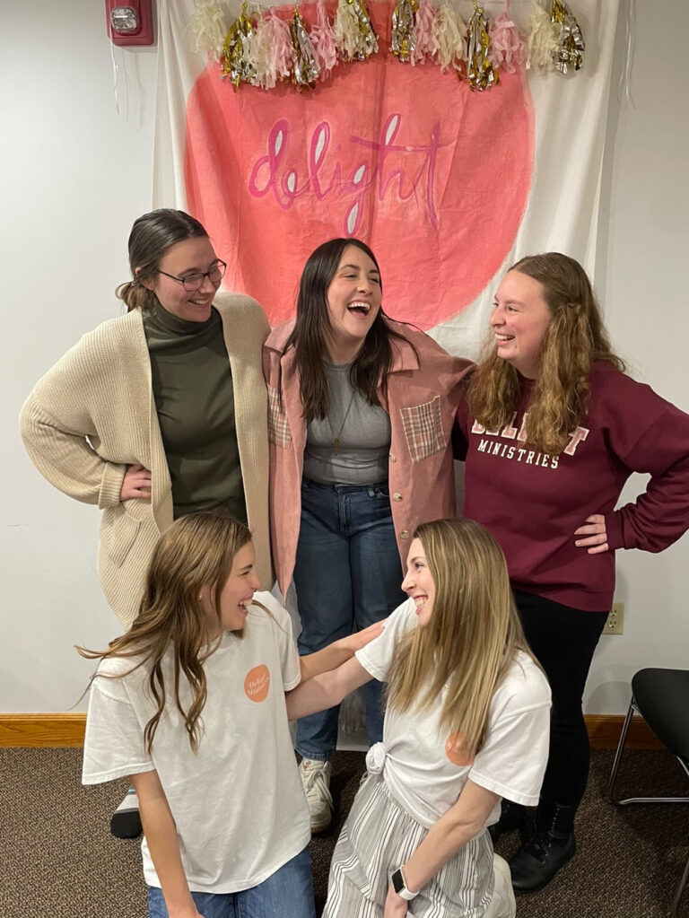 Youth Ministry Major to Work With Delight Ministries -Grace College