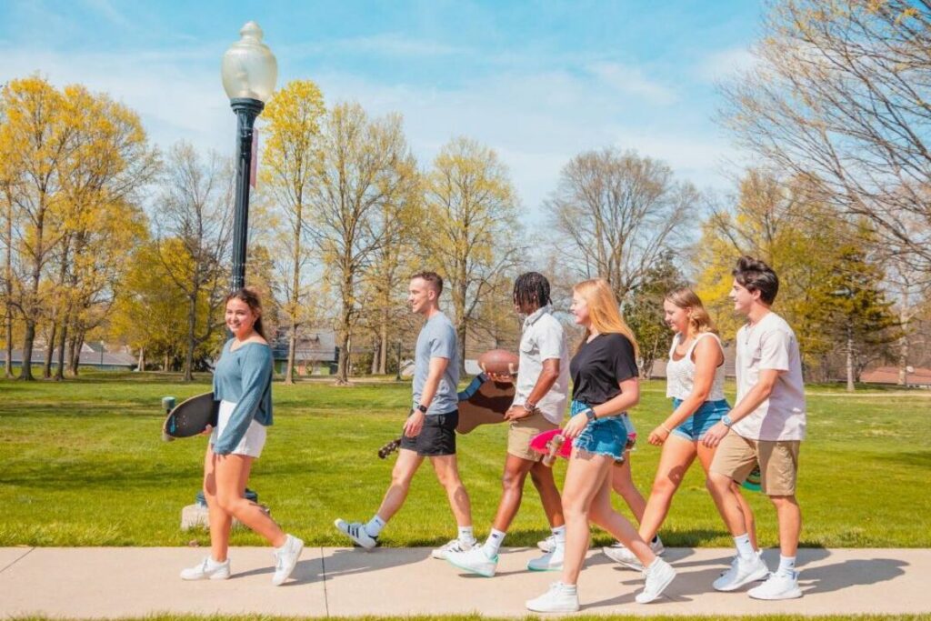 Should You Graduate High School with an Associate’s Degree? - Grace College